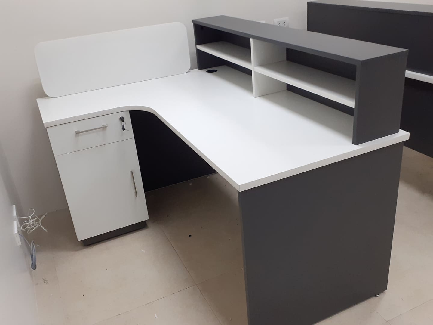 Sample Projects Executive Office Table - High Quality Office Furniture ...